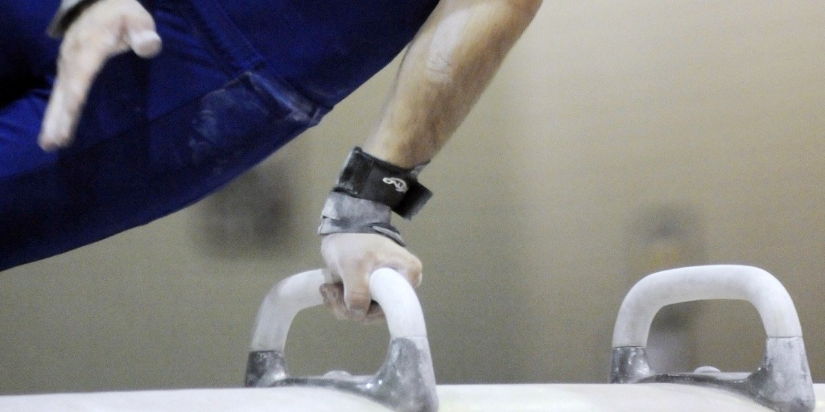 Gimnasia artística femenina y masculina; diferencias y aparatos